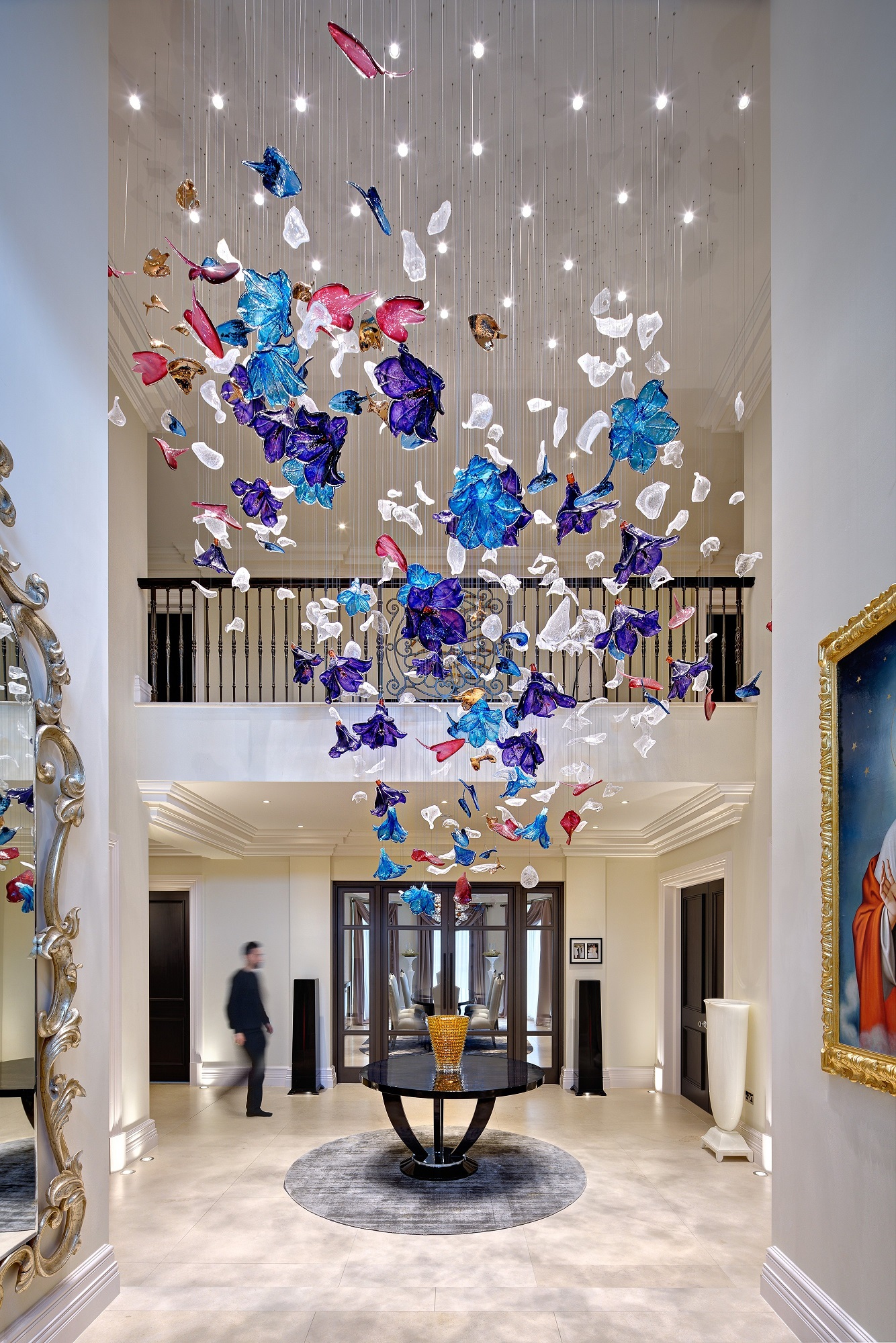 LASVIT: A STORY IN LIGHT – Les Carats
